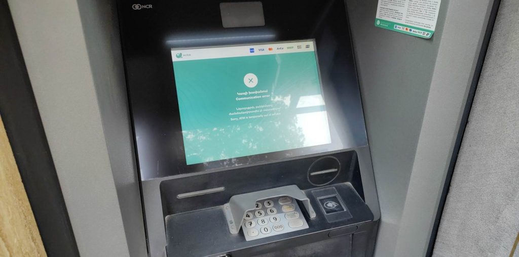 ArCa համակարգը խափանվել է, բանկոմատները չեն աշխատում | Factor.TV